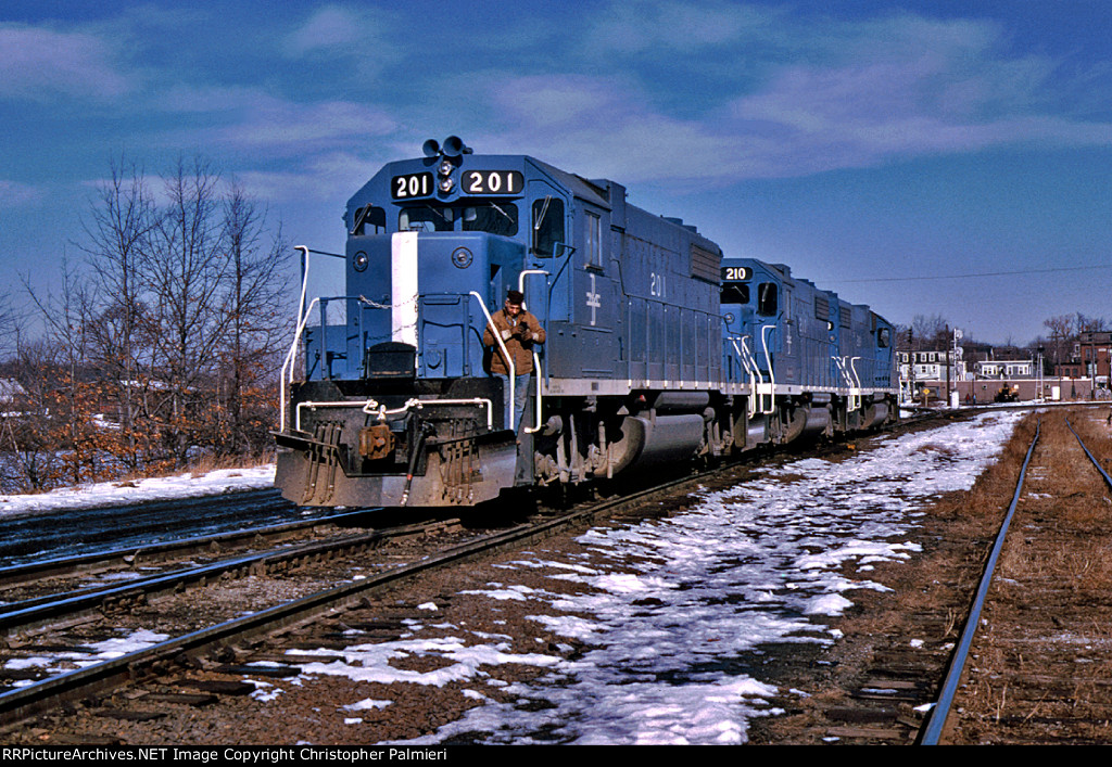 B&M GP38-2s 201, 210, and 209